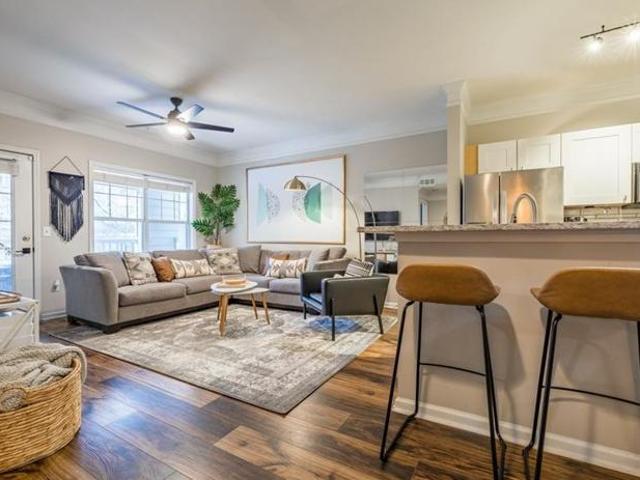 2700 Pine Tree Rd NE #2216, Atlanta, GA 30324