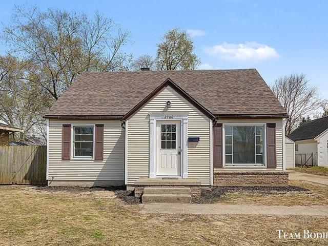 2700 Rockwood Ct SW, Wyoming, MI 49519