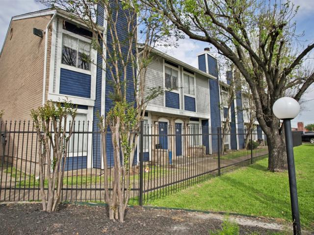 2700 S Dairy Ashford Road 604D