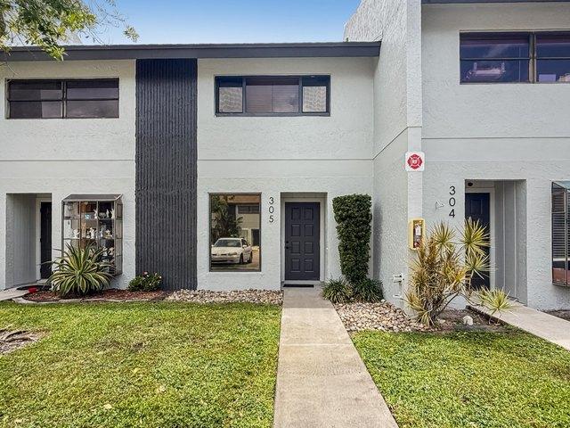 2700 S Oakland Forest Dr Apt 305, Oakland Park, FL 33309