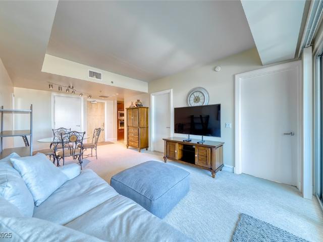 2700 S Las Vegas Blvd, Unit 906, Las Vegas, NV 89109 | MLS #2719