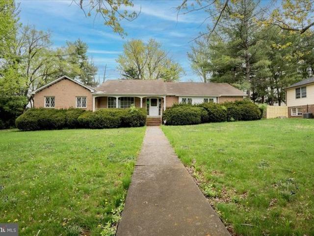 2700 Saratoga Dr, Winchester, VA 22601
