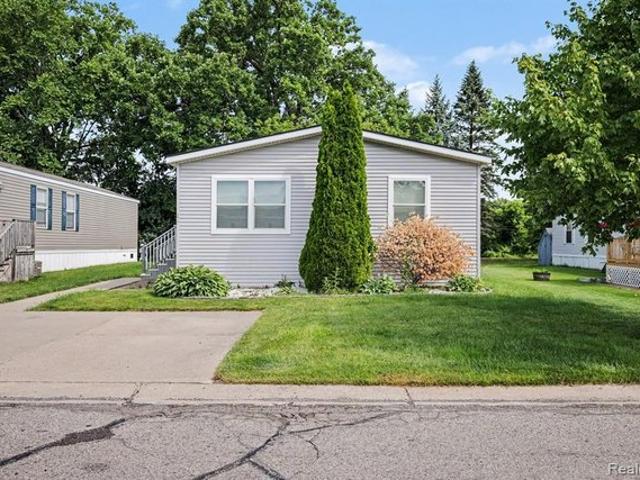 2700 Shimmons Rd Lot 177, Auburn Hills, MI 48326
