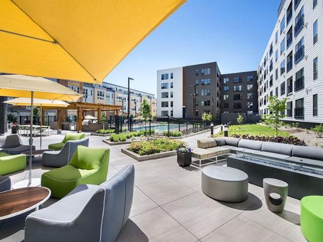 2700 University Studio Apartment for Rent at 2700 University Ave W, St. Paul, MN 55114 St. Anthony
