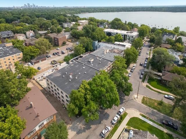2700 W 44th Street # 212