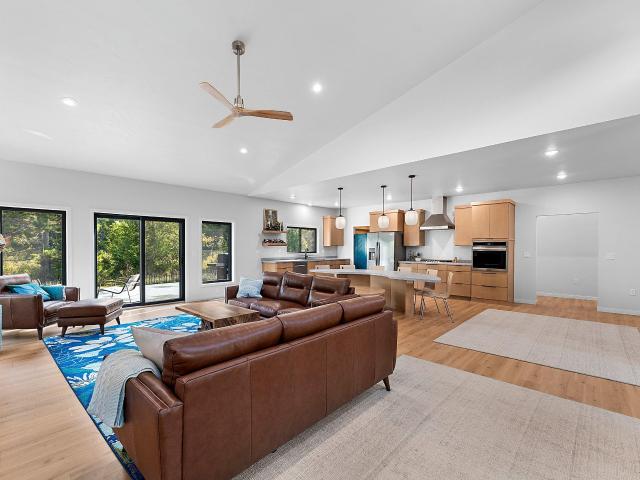 2700 woerfels woods road