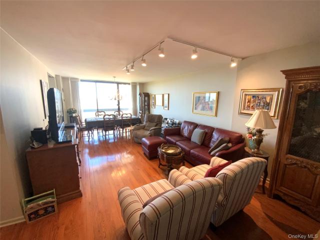 27010 Grand Central Parkway 23B