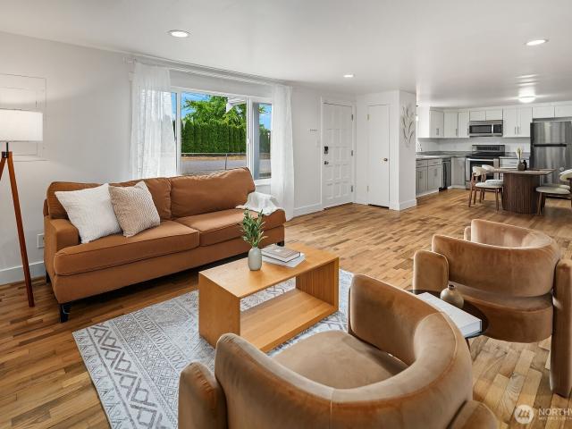 27011 th Pl SE