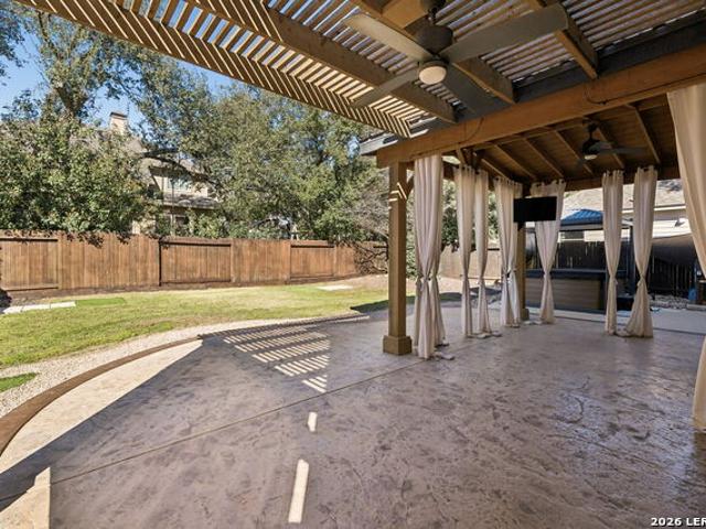27015 Trinity Woods