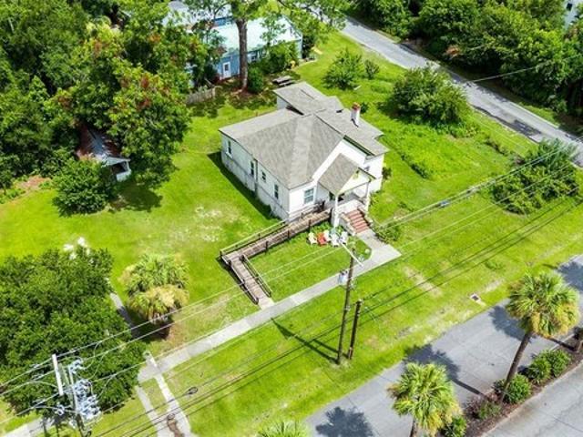 2701 Mechanics Ave, Thunderbolt, GA 31404