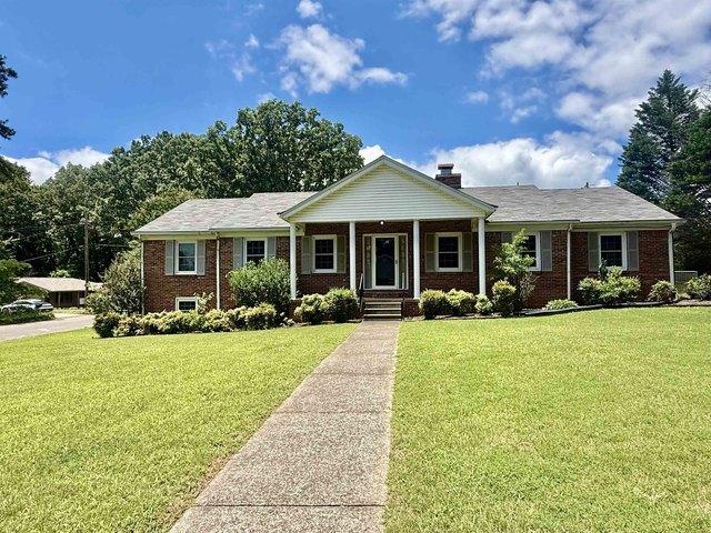 2701 Milford St, Florence, AL 35633