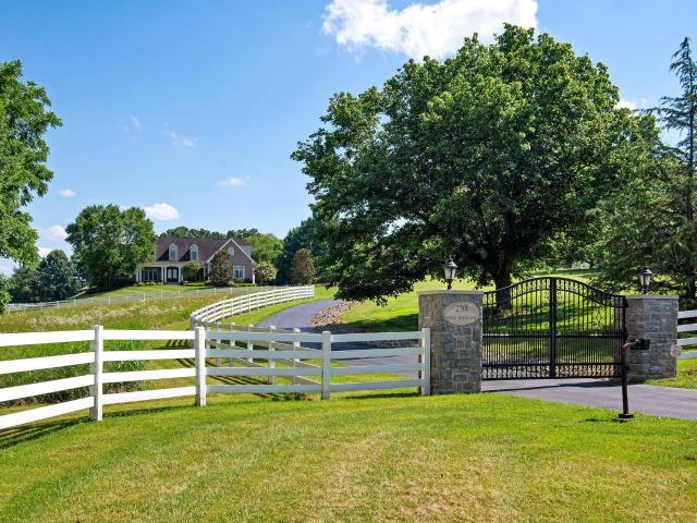2701 Owl Hollow Rd