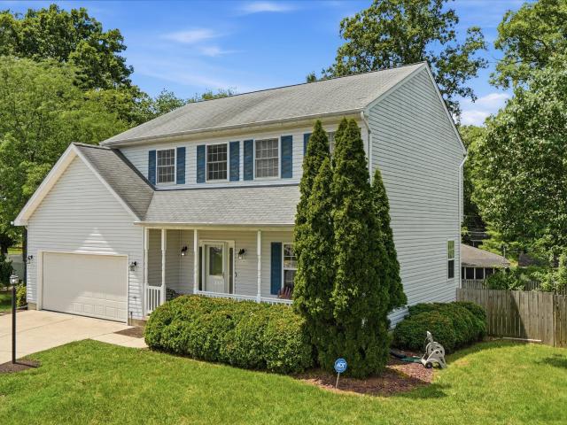 2701 Cotoneaster Court