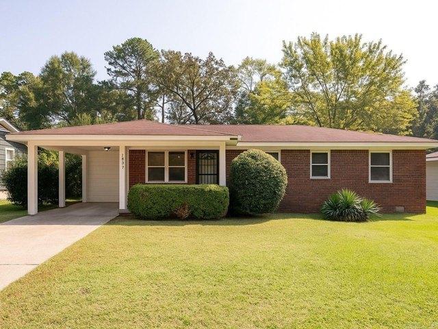 2701 Dorchester Dr, Little Rock, AR 72204