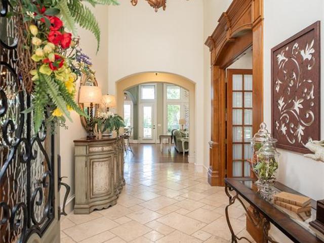 2701 Fair Oaks Lane