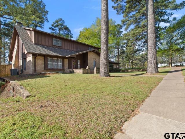 2701 Fairfax Dr, Tyler, TX 75701 | MLS #26003