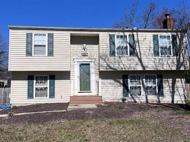 2701 Grindall Ct, Waldorf, MD 20602
