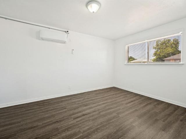 2701 Hemphill Street # 206