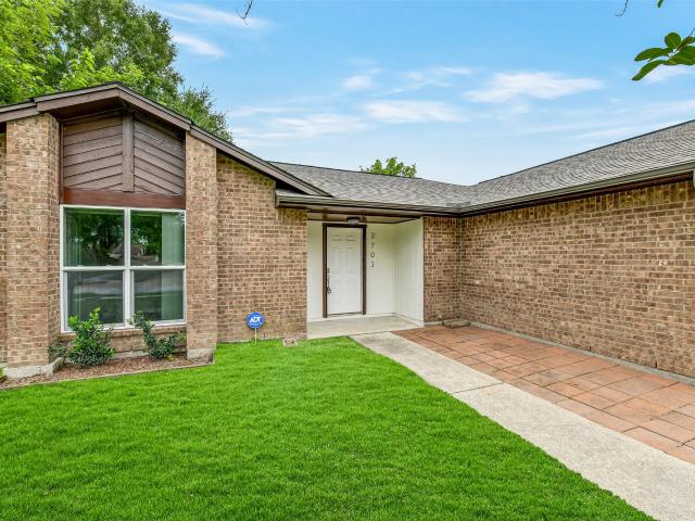 2701 Knoxville Drive