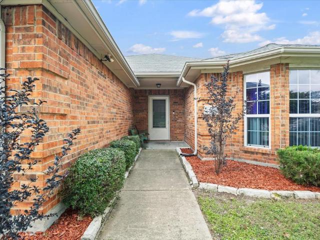 2701 Redwood Street