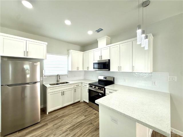 2701 W Bliss Street 1