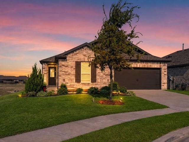 2701 Webb Ave, Aubrey, TX 76227