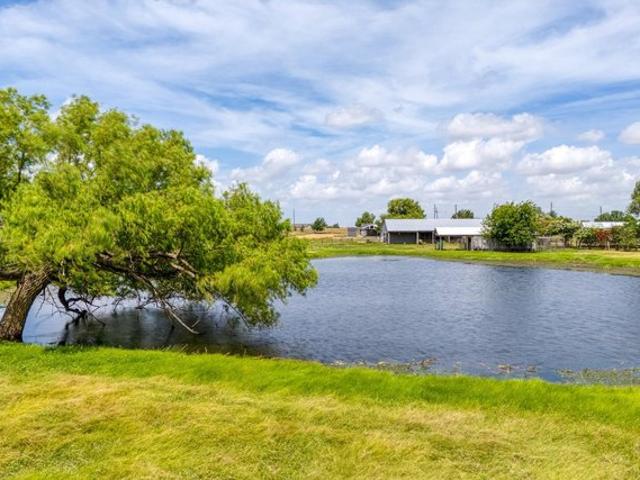 2701 Windy Ridge Rd, Taylor, TX 76574