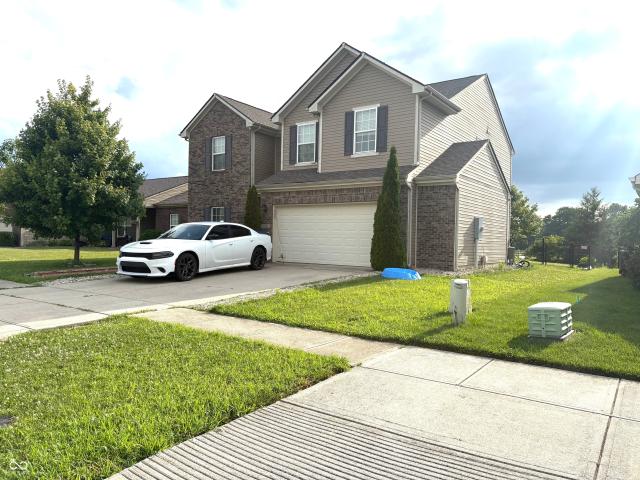 2702 Ashton Lane