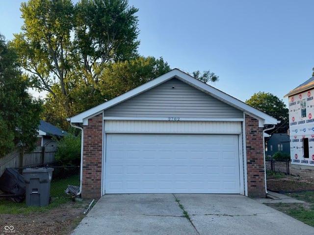 2702 E 56th St, Indianapolis, IN 46220