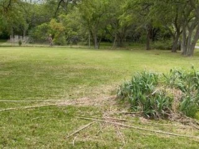 2702 Lake Rd, La Marque, TX 77568