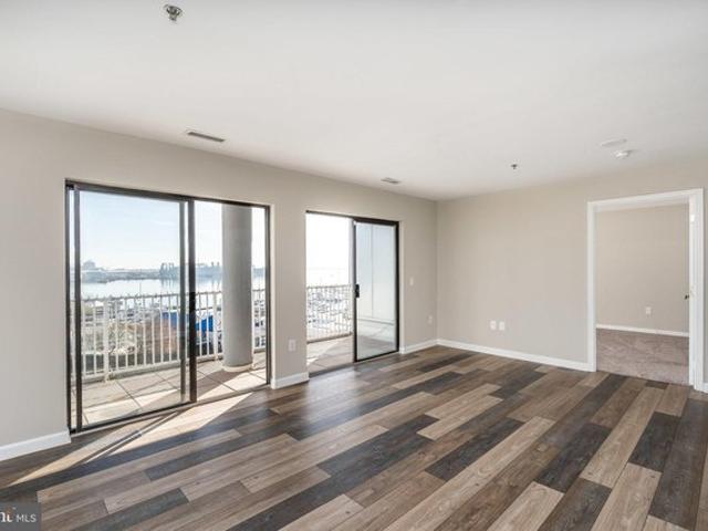 2702 Lighthouse Pt E Unit 532, Baltimore, MD 21224