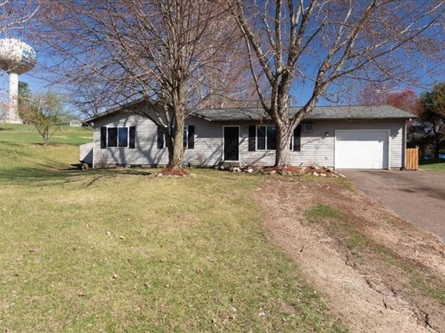 2702 Ricky Ln NE, Menomonie, WI 54751