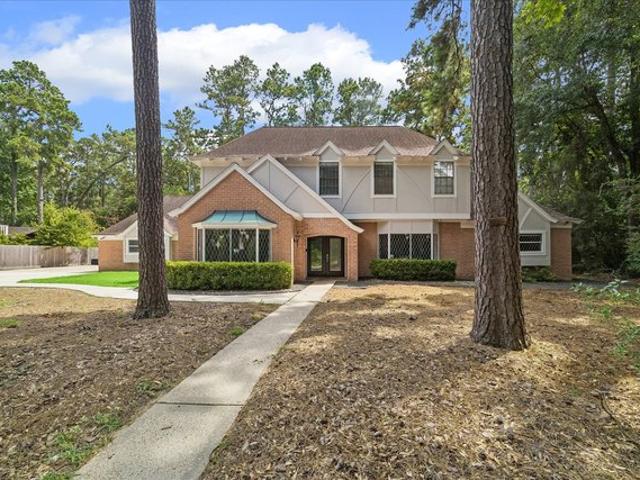 2702 Royal Circle Dr, Kingwood, TX 77339