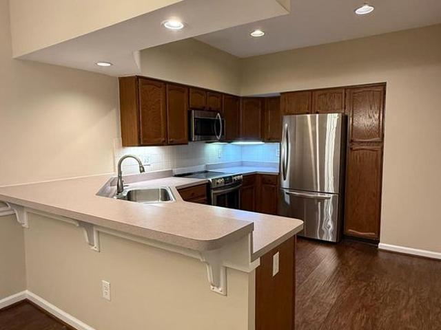 2702 Summerview Way # 103