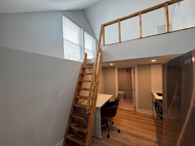 2702 S Homan Avenue # 4