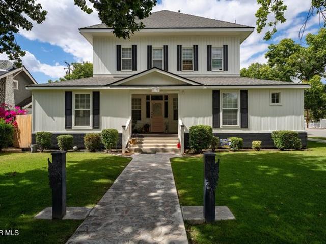 2702 19th St, Bakersfield, CA 93301