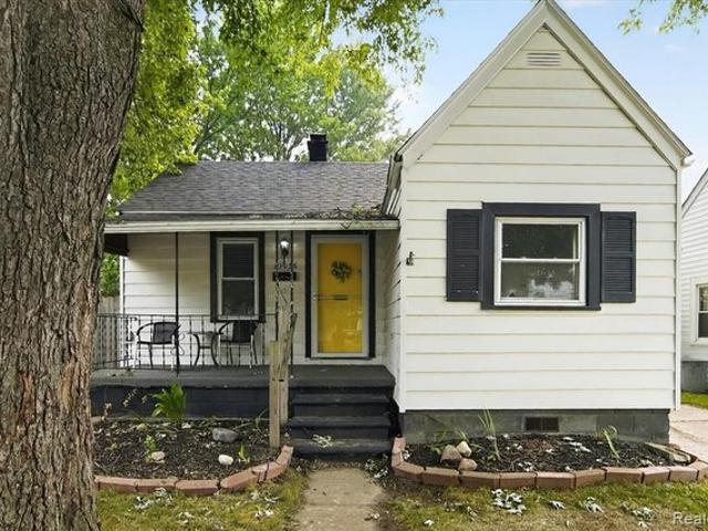 27036 Townley St, Madison Heights, MI 48071