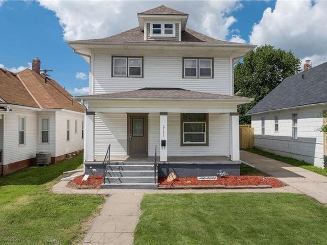 2703 Monterey St, Saint Joseph, MO 64507