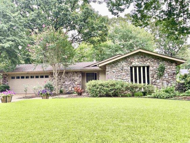 2703 Charter Oak Dr, Little Rock, AR 72227