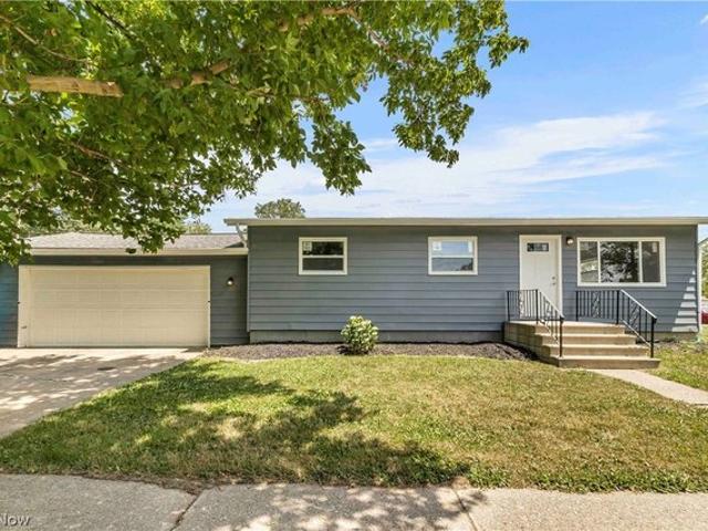 2703 Crehore St, Lorain, OH 44052