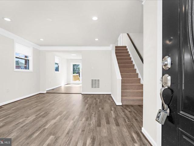 2703 Creston Road