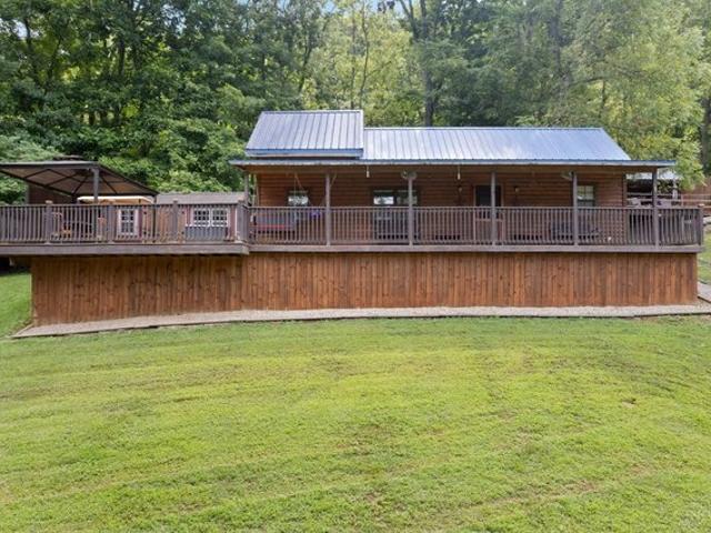 2703 Eagle Creek Dr, Ripley, OH 45167