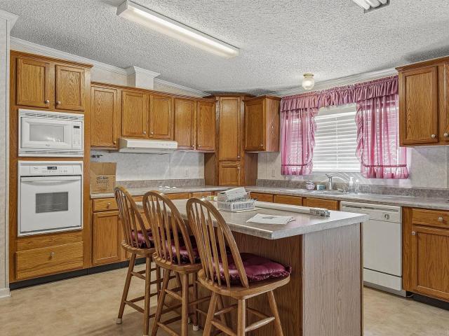 2703 Joan Lane