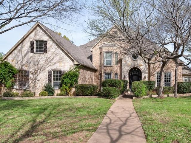 2703 Katherine Ct, Dalworthington Gardens, TX 76016