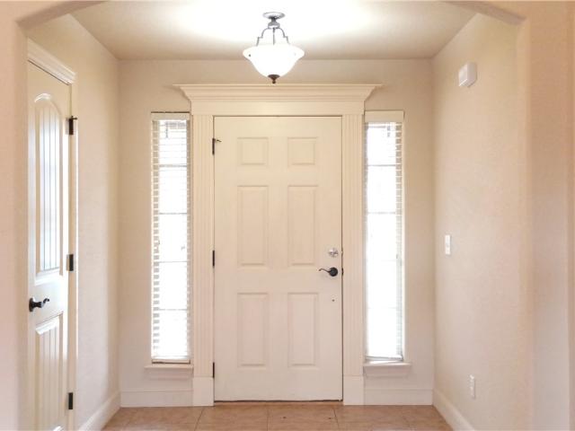 2703 Ledbury Cove