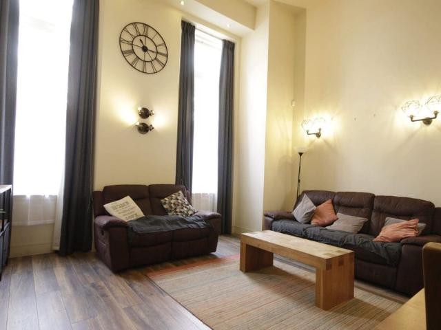 2703L King Street, Edinburgh, EH6 6TN