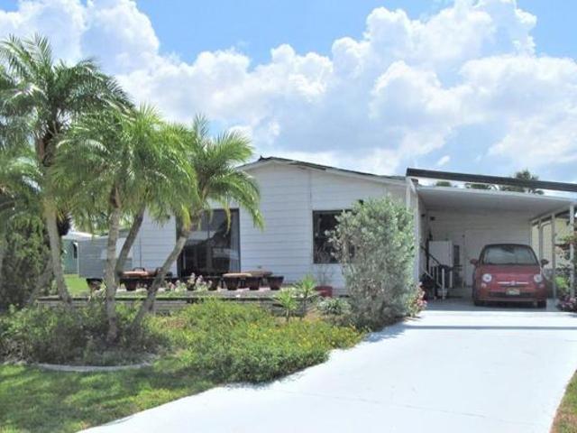 270 Captains Ct, North Port, FL 34287