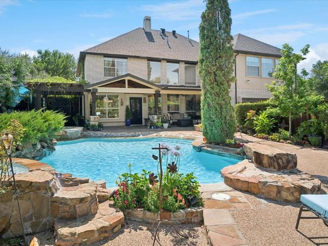 270 Chestnut Court