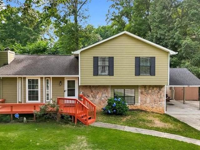 270 Amberwood Dr NW, Lawrenceville, GA 30044