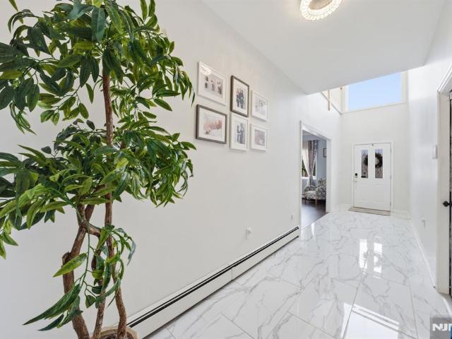 270 Baldwin Avenue